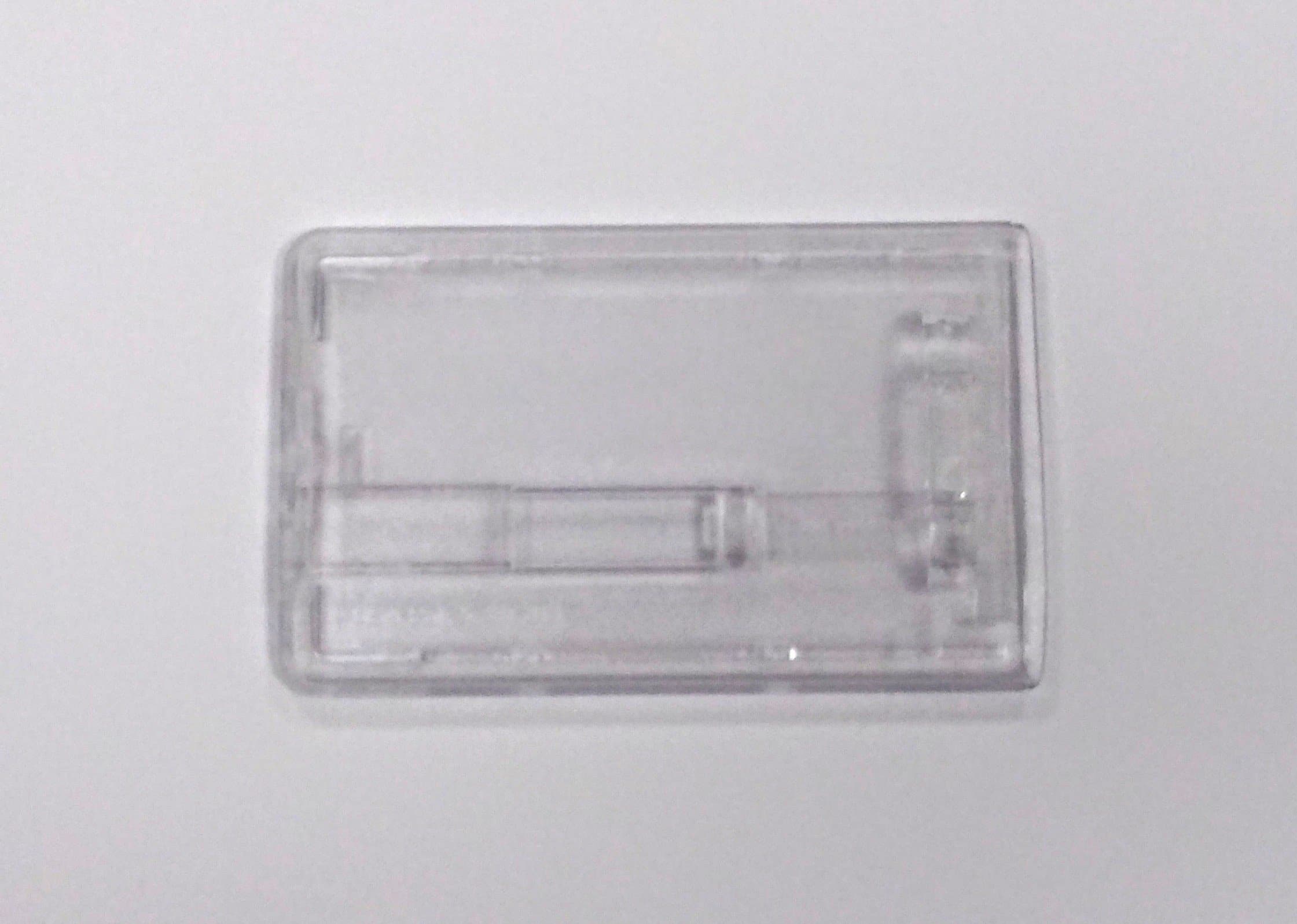 Portrait Closed Card Holder with Extractor Slide (Packs of 10) | SG World